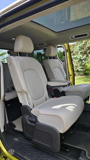 Volkswagen ID. Buzz 2025 Klaipėda, ar dzinēja tilpumu 0.00 L un nobraukumu 1 tūkst. km par 60999 €, foto 8 vietnē AUTOMOTO.COM.LV
