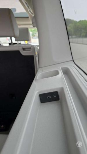 Volkswagen ID. Buzz 2025 Klaipėda, ar dzinēja tilpumu 0.00 L un nobraukumu 1 tūkst. km par 60999 €, foto 11 vietnē AUTOMOTO.COM.LV
