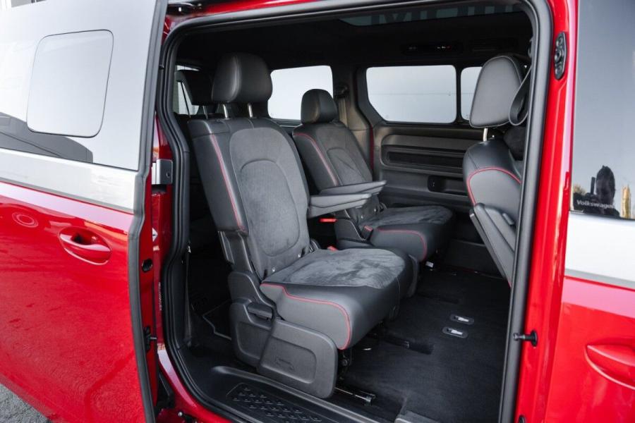 Volkswagen ID. Buzz 2025 Rīga, ar dzinēja tilpumu 0.00 L un nobraukumu 70 tūkst. km par 59900 €, foto 9 vietnē AUTOMOTO.COM.LV