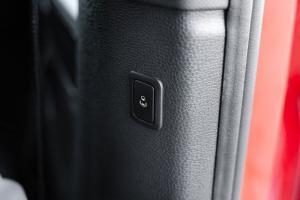 Volkswagen ID. Buzz 2025 Rīga, ar dzinēja tilpumu 0.00 L un nobraukumu 70 tūkst. km par 59900 €, foto 12 vietnē AUTOMOTO.COM.LV