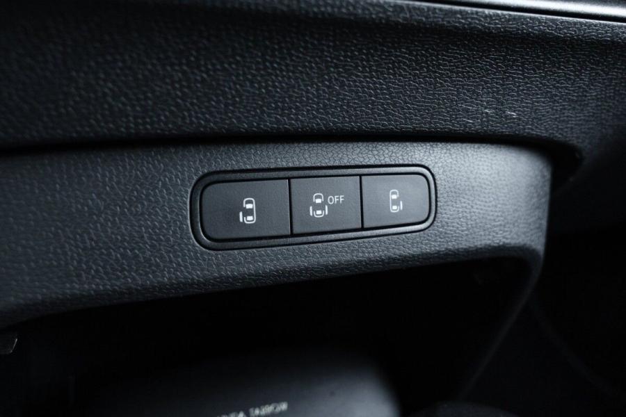 Volkswagen ID. Buzz 2025 Rīga, ar dzinēja tilpumu 0.00 L un nobraukumu 70 tūkst. km par 59900 €, foto 23 vietnē AUTOMOTO.COM.LV