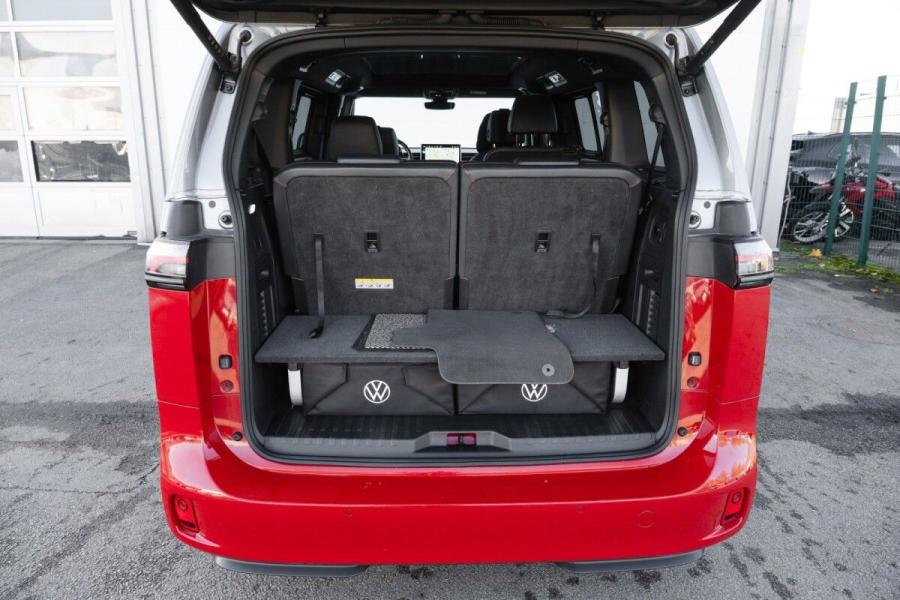 Volkswagen ID. Buzz 2025 Rīga, ar dzinēja tilpumu 0.00 L un nobraukumu 70 tūkst. km par 59900 €, foto 36 vietnē AUTOMOTO.COM.LV
