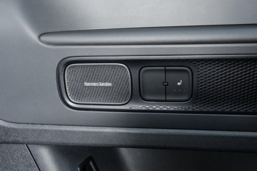 Volkswagen ID. Buzz 2025 Rīga, ar dzinēja tilpumu 0.00 L un nobraukumu 70 tūkst. km par 59900 €, foto 42 vietnē AUTOMOTO.COM.LV