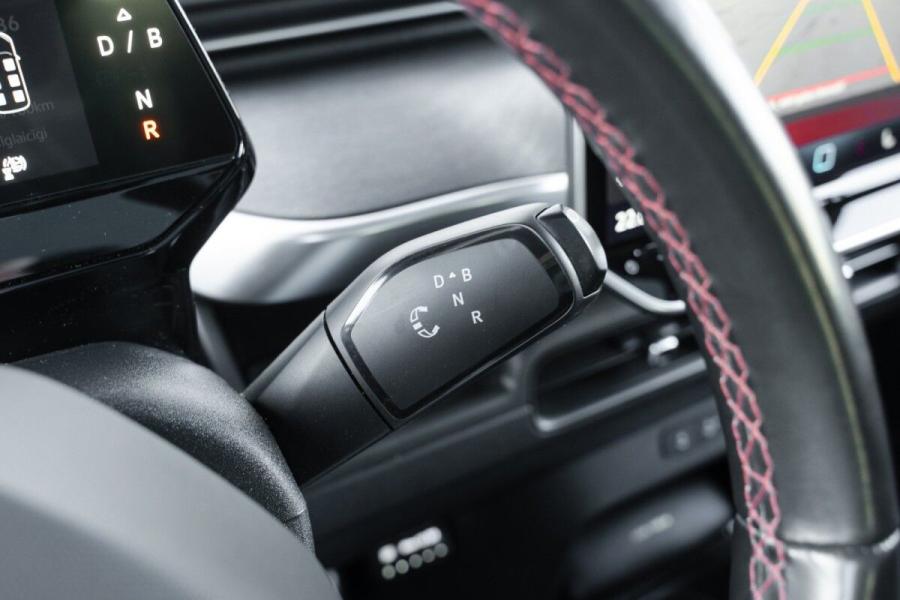 Volkswagen ID. Buzz 2025 Rīga, ar dzinēja tilpumu 0.00 L un nobraukumu 70 tūkst. km par 59900 €, foto 43 vietnē AUTOMOTO.COM.LV