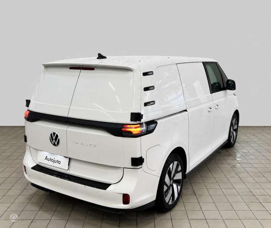 White Volkswagen ID. Buzz 2024 in Kaunas, with an engine capacity of 0.00 L and mileage of 93 thousand km for 29500 €, photo 5 on AUTOMOTO.COM.LV