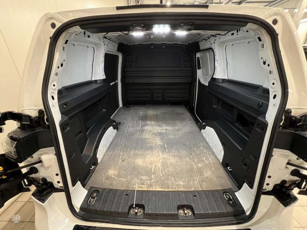 White Volkswagen ID. Buzz 2024 in Kaunas, with an engine capacity of 0.00 L and mileage of 93 thousand km for 29500 €, photo 9 on AUTOMOTO.COM.LV