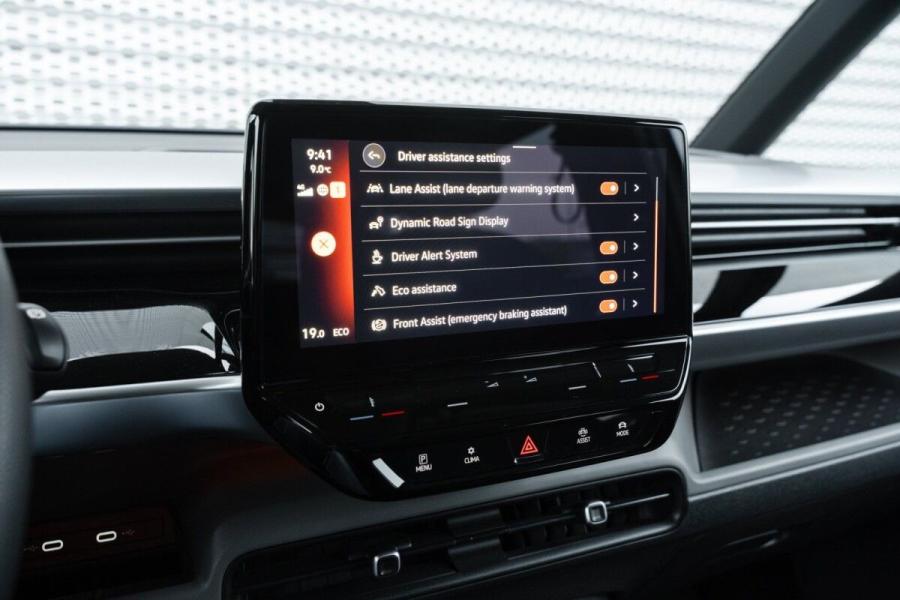 Balts Volkswagen ID. Buzz 2024 Mārupe, ar dzinēja tilpumu 0.00 L un nobraukumu 47 tūkst. km par 39900 €, foto 19 vietnē AUTOMOTO.COM.LV