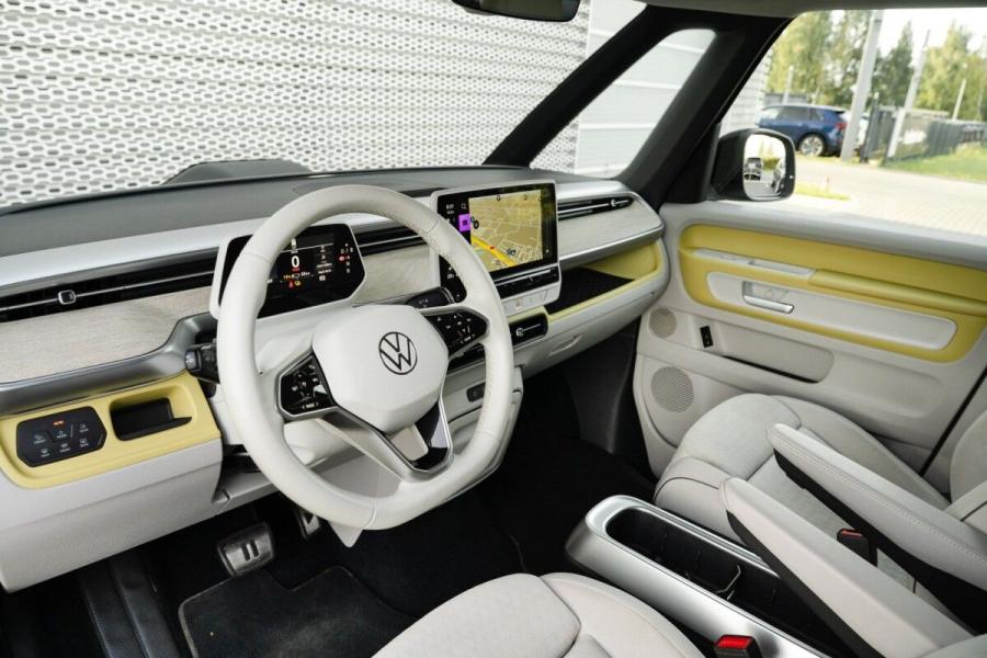 Yellow Volkswagen ID. Buzz 2023 in Marupe, with an engine capacity of 0.00 L and mileage of 93 thousand km for 39900 €, photo 31 on AUTOMOTO.COM.LV