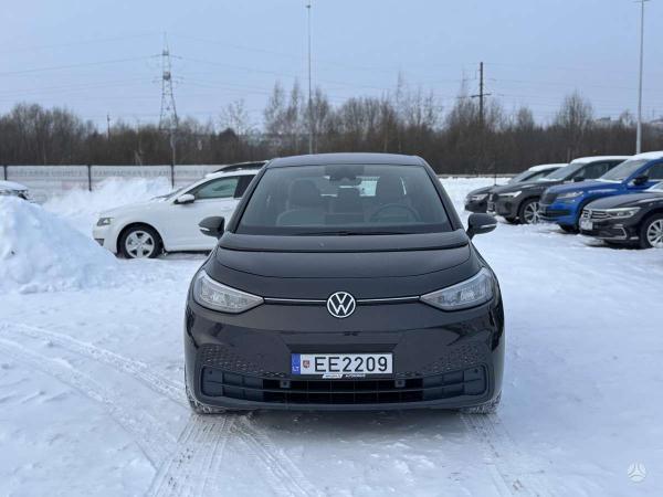 Melns Volkswagen ID.3 2021 Šauļi, ar dzinēja tilpumu 0.00 L un nobraukumu 65 tūkst. km par 19700 €, foto 2 vietnē AUTOMOTO.COM.LV