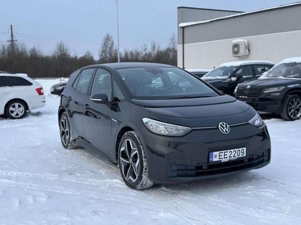 Melns Volkswagen ID.3 2021 Šauļi, ar dzinēja tilpumu 0.00 L un nobraukumu 65 tūkst. km par 19700 €, foto 3 vietnē AUTOMOTO.COM.LV