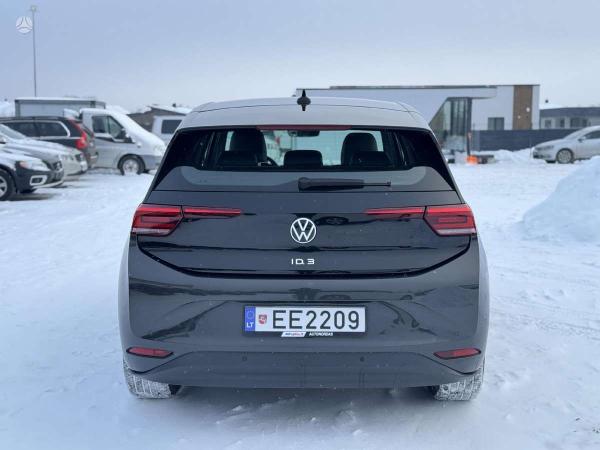Melns Volkswagen ID.3 2021 Šauļi, ar dzinēja tilpumu 0.00 L un nobraukumu 65 tūkst. km par 19700 €, foto 5 vietnē AUTOMOTO.COM.LV