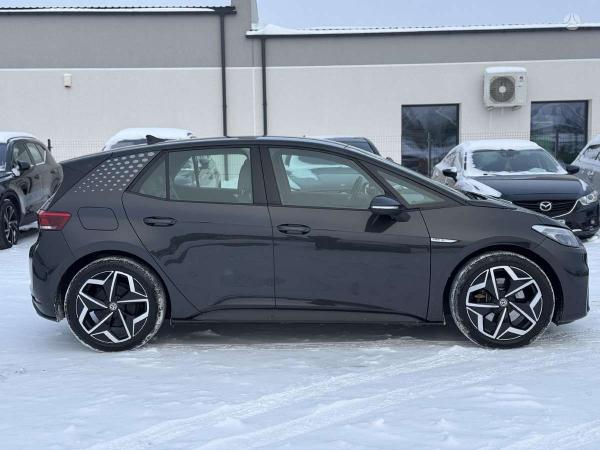 Melns Volkswagen ID.3 2021 Šauļi, ar dzinēja tilpumu 0.00 L un nobraukumu 65 tūkst. km par 19700 €, foto 7 vietnē AUTOMOTO.COM.LV