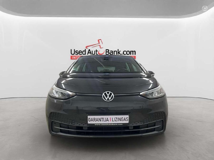 Black Volkswagen ID.3 2022 in Vilnius, with an engine capacity of 0.00 L and mileage of 55 thousand km for 16093 €, photo 2 on AUTOMOTO.COM.LV