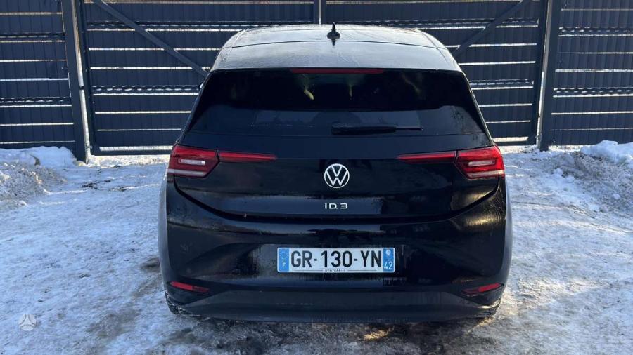 Black Volkswagen ID.3 2023 in Jonava, with an engine capacity of 0.00 L and mileage of 60 thousand km for 13599 €, photo 14 on AUTOMOTO.COM.LV
