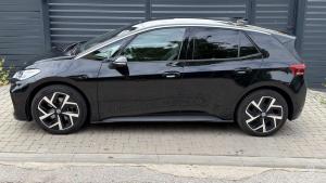 Melns Volkswagen ID.3 2023 Jonava, ar dzinēja tilpumu 0.00 L un nobraukumu 63 tūkst. km par 23400 €, foto 3 vietnē AUTOMOTO.COM.LV