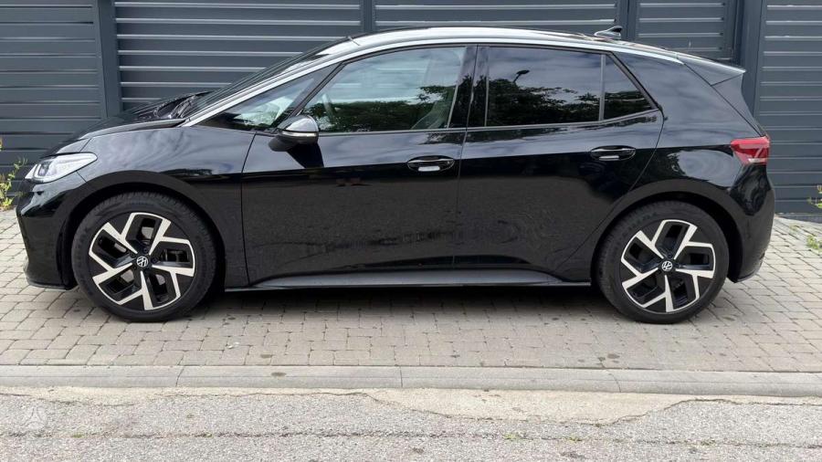 Melns Volkswagen ID.3 2023 Jonava, ar dzinēja tilpumu 0.00 L un nobraukumu 63 tūkst. km par 23400 €, foto 6 vietnē AUTOMOTO.COM.LV