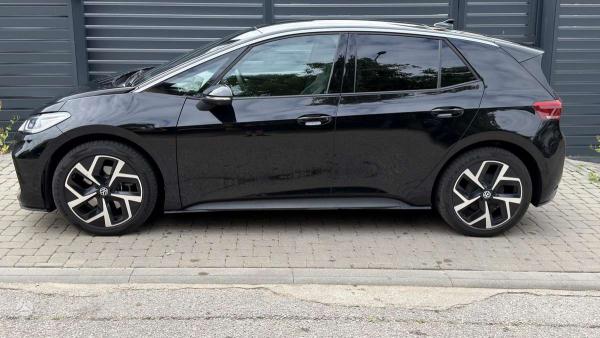 Melns Volkswagen ID.3 2023 Jonava, ar dzinēja tilpumu 0.00 L un nobraukumu 63 tūkst. km par 21200 €, foto 7 vietnē AUTOMOTO.COM.LV