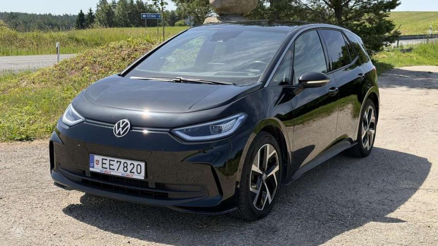 Melns Volkswagen ID.3 2023 Jonava, ar dzinēja tilpumu 0.00 L un nobraukumu 60 tūkst. km par 22600 €, foto 3 vietnē AUTOMOTO.COM.LV