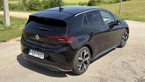 Melns Volkswagen ID.3 2023 Jonava, ar dzinēja tilpumu 0.00 L un nobraukumu 60 tūkst. km par 22600 €, foto 6 vietnē AUTOMOTO.COM.LV