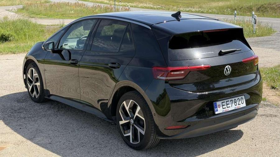Melns Volkswagen ID.3 2023 Jonava, ar dzinēja tilpumu 0.00 L un nobraukumu 60 tūkst. km par 22600 €, foto 8 vietnē AUTOMOTO.COM.LV
