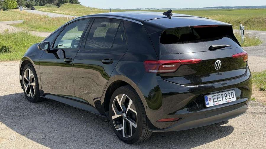 Melns Volkswagen ID.3 2023 Jonava, ar dzinēja tilpumu 0.00 L un nobraukumu 60 tūkst. km par 22600 €, foto 16 vietnē AUTOMOTO.COM.LV