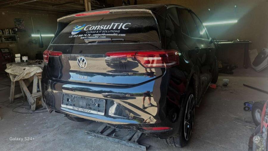 Black Volkswagen ID.3 2025 in Taurage, with an engine capacity of 0.00 L and mileage of 14 thousand km for 6600 €, photo 1 on AUTOMOTO.COM.LV