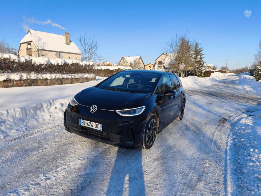 Melns Volkswagen ID.3 2024 Telšiai, ar dzinēja tilpumu 0.00 L un nobraukumu 7 tūkst. km par 25499 €, foto 1 vietnē AUTOMOTO.COM.LV