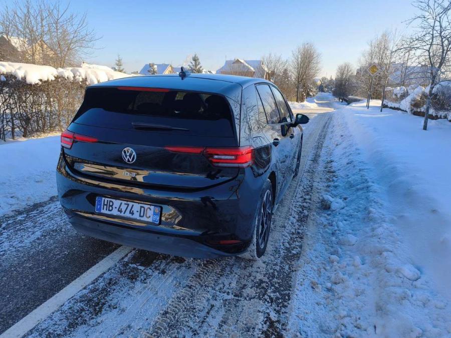 Melns Volkswagen ID.3 2024 Telšiai, ar dzinēja tilpumu 0.00 L un nobraukumu 7 tūkst. km par 25499 €, foto 18 vietnē AUTOMOTO.COM.LV
