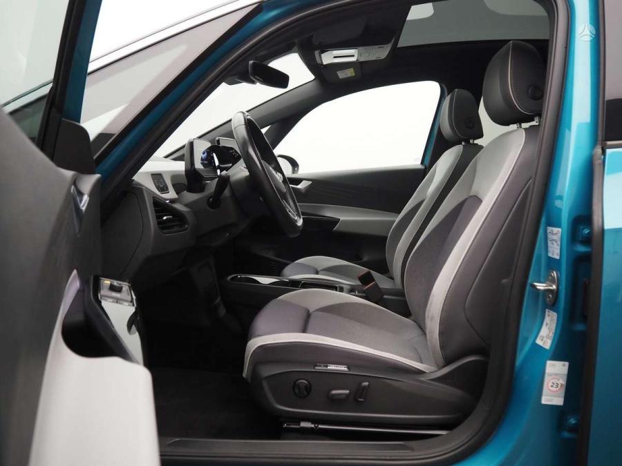 Blue Volkswagen ID.3 2020 in Vilnius, with an engine capacity of 0.00 L and mileage of 88 thousand km for 19500 €, photo 9 on AUTOMOTO.COM.LV