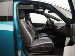 Blue Volkswagen ID.3 2020 in Vilnius, with an engine capacity of 0.00 L and mileage of 88 thousand km for 19500 €, photo 11 on AUTOMOTO.COM.LV