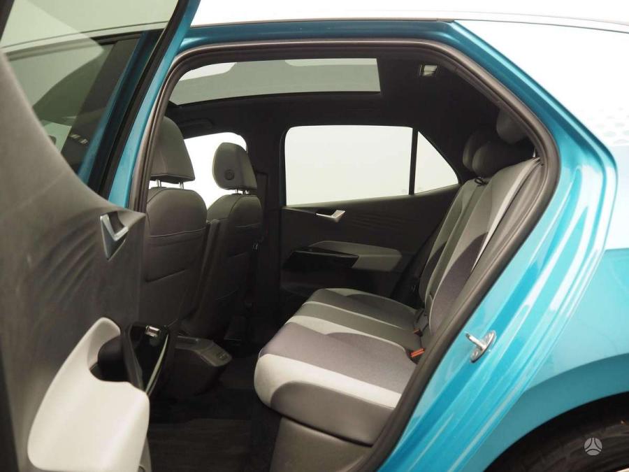 Blue Volkswagen ID.3 2020 in Vilnius, with an engine capacity of 0.00 L and mileage of 88 thousand km for 19500 €, photo 15 on AUTOMOTO.COM.LV