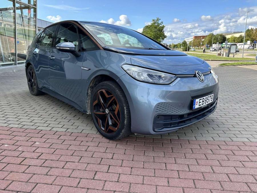 Zils Volkswagen ID.3 2021 Šauļi, ar dzinēja tilpumu 0.00 L un nobraukumu 68 tūkst. km par 17900 €, foto 4 vietnē AUTOMOTO.COM.LV