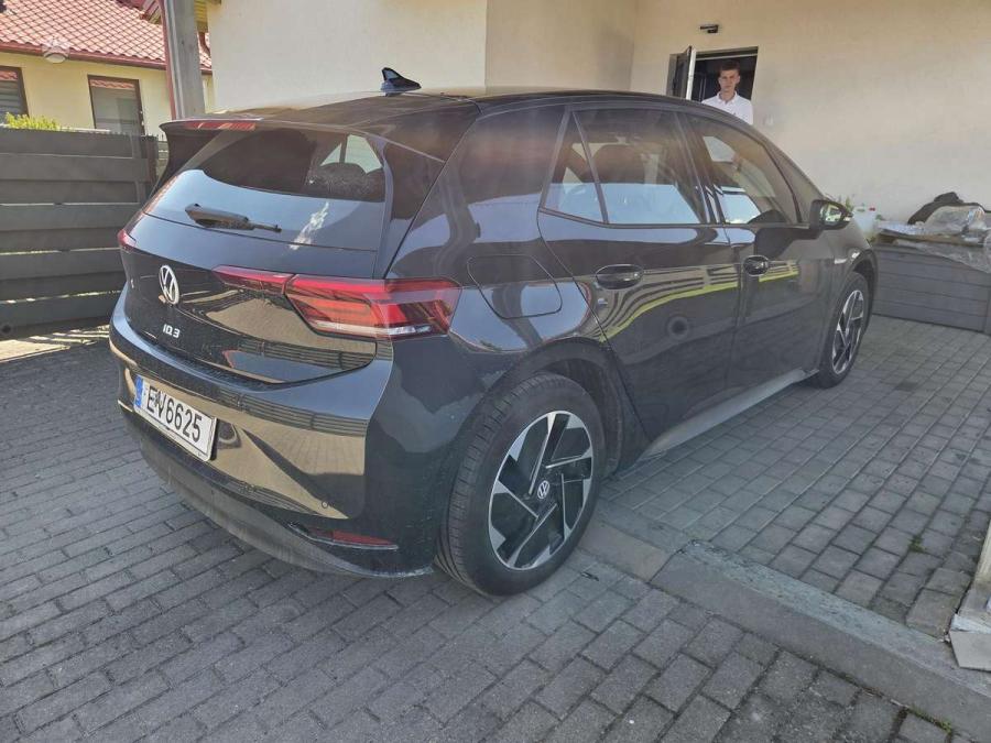 Brown Volkswagen ID.3 2023 in Panevezys, with an engine capacity of 0.00 L and mileage of 27 thousand km for 19900 €, photo 4 on AUTOMOTO.COM.LV