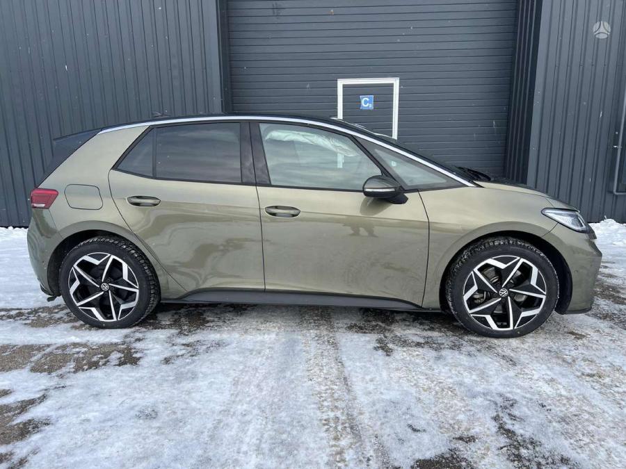 Brūns Volkswagen ID.3 2025 Alīta, ar dzinēja tilpumu 0.00 L un nobraukumu 14 tūkst. km par 20800 €, foto 4 vietnē AUTOMOTO.COM.LV
