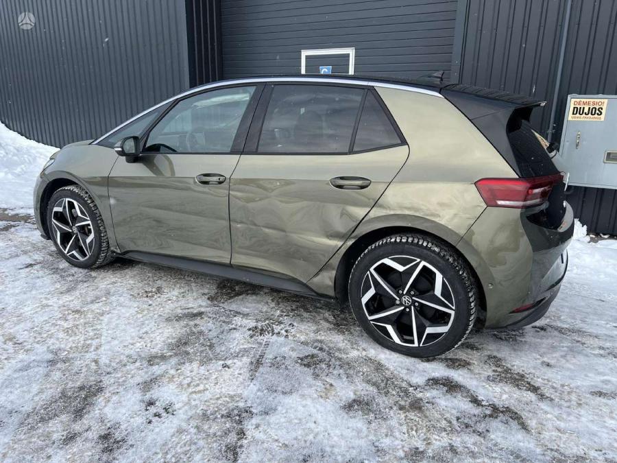 Brūns Volkswagen ID.3 2025 Alīta, ar dzinēja tilpumu 0.00 L un nobraukumu 14 tūkst. km par 20800 €, foto 10 vietnē AUTOMOTO.COM.LV