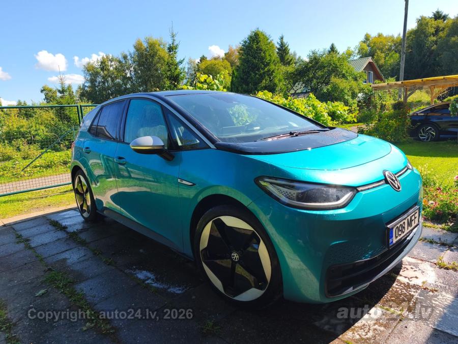 Green Volkswagen ID.3 2020 in Tallinn, with an engine capacity of 0.00 L and mileage of 163 thousand km for 16500 €, photo 4 on AUTOMOTO.COM.LV