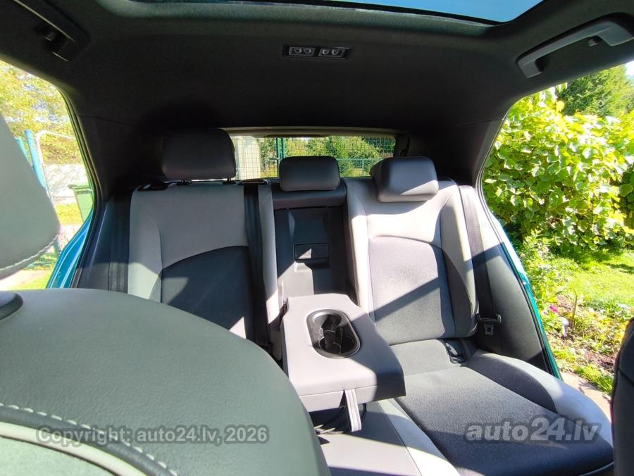 Green Volkswagen ID.3 2020 in Tallinn, with an engine capacity of 0.00 L and mileage of 163 thousand km for 16500 €, photo 12 on AUTOMOTO.COM.LV