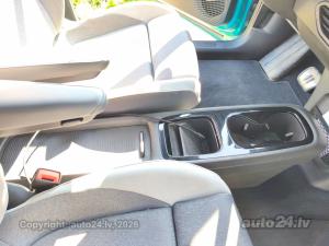 Green Volkswagen ID.3 2020 in Tallinn, with an engine capacity of 0.00 L and mileage of 163 thousand km for 16500 €, photo 20 on AUTOMOTO.COM.LV