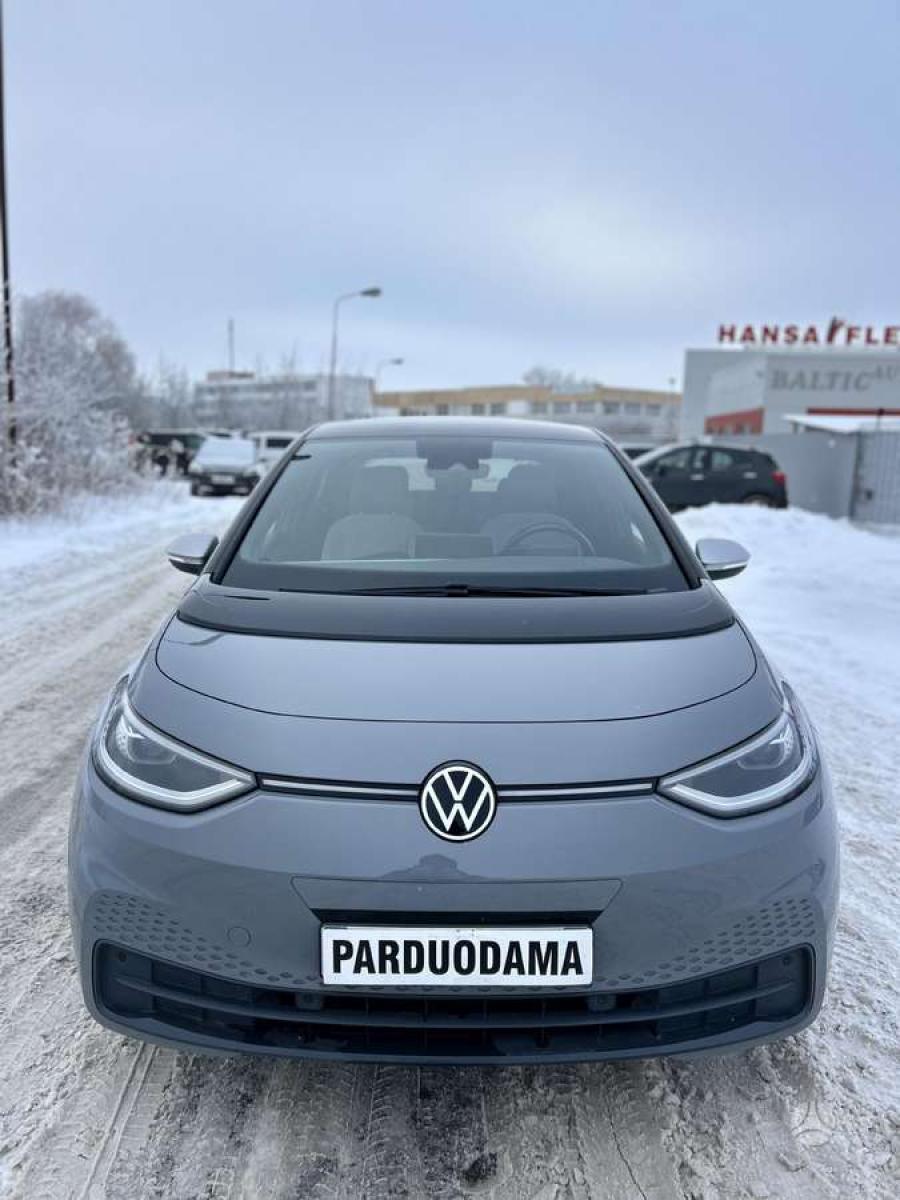 Grey Volkswagen ID.3 2020 in Panevezys, with an engine capacity of 0.00 L and mileage of 110 thousand km for 12900 €, photo 3 on AUTOMOTO.COM.LV