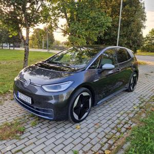 Pelēks Volkswagen ID.3 2020 Tauragė, ar dzinēja tilpumu 0.00 L un nobraukumu 12 tūkst. km par 21950 €, foto 2 vietnē AUTOMOTO.COM.LV