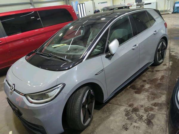 Pelēks Volkswagen ID.3 2020 Viļņa, ar dzinēja tilpumu 0.00 L un nobraukumu 95 tūkst. km par 16700 €, foto  vietnē AUTOMOTO.COM.LV