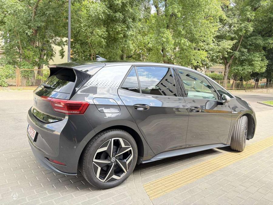 Pelēks Volkswagen ID.3 2020 Viļņa, ar dzinēja tilpumu 0.00 L un nobraukumu 166 tūkst. km par 15850 €, foto 5 vietnē AUTOMOTO.COM.LV