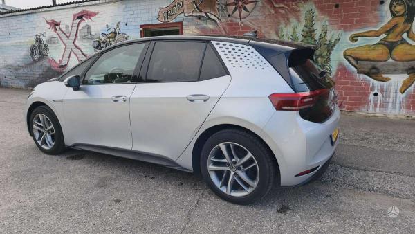 Pelēks Volkswagen ID.3 2020 Panevēža, ar dzinēja tilpumu 0.00 L un nobraukumu 41 tūkst. km par 17500 €, foto 6 vietnē AUTOMOTO.COM.LV