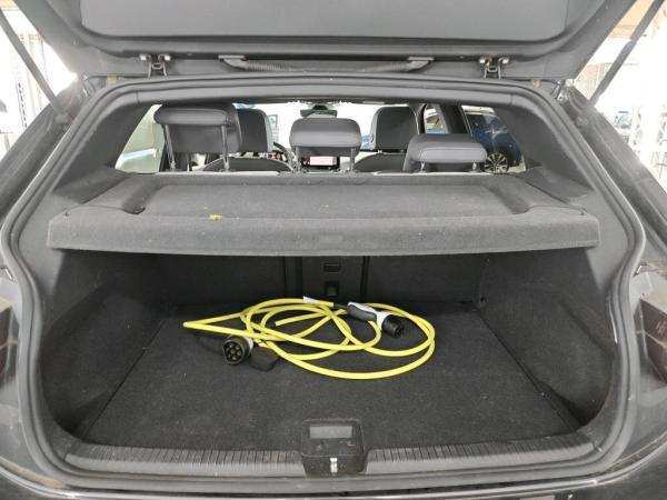 Pelēks Volkswagen ID.3 2020 Mārupe, ar dzinēja tilpumu 0.00 L un nobraukumu 125 tūkst. km par 19990 €, foto 7 vietnē AUTOMOTO.COM.LV