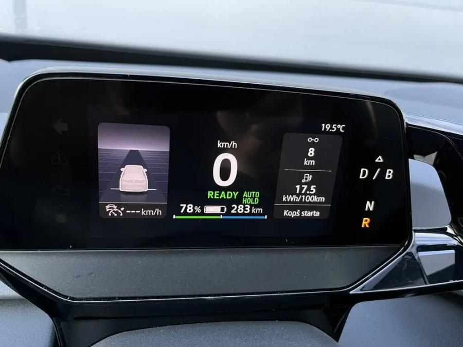 Pelēks Volkswagen ID.3 2020 Rīga, ar dzinēja tilpumu 0.00 L un nobraukumu 100 tūkst. km par 18990 €, foto 13 vietnē AUTOMOTO.COM.LV