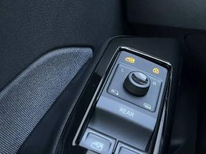 Pelēks Volkswagen ID.3 2020 Rīga, ar dzinēja tilpumu 0.00 L un nobraukumu 100 tūkst. km par 18990 €, foto 17 vietnē AUTOMOTO.COM.LV