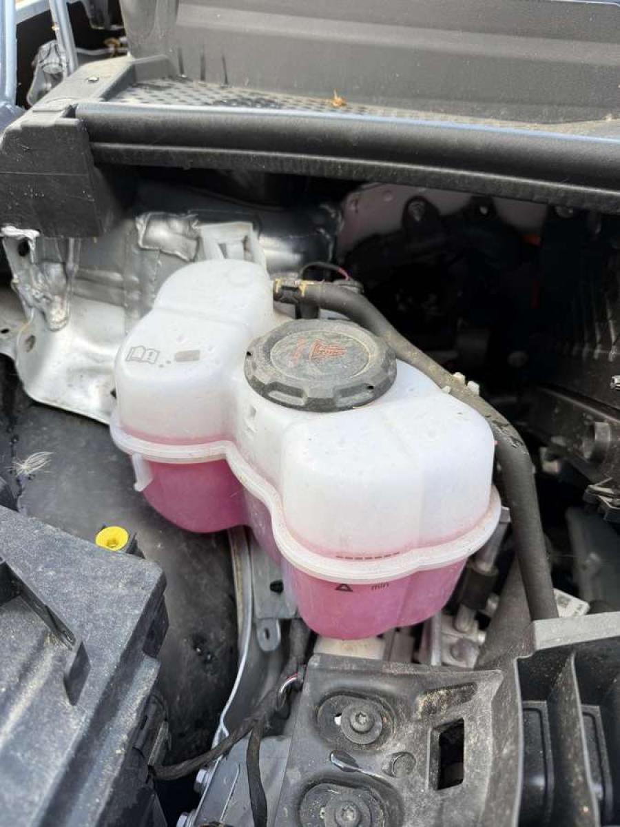 Pelēks Volkswagen ID.3 2020 Kauņa, ar dzinēja tilpumu 0.00 L un nobraukumu 16 tūkst. km par 11650 €, foto 12 vietnē AUTOMOTO.COM.LV