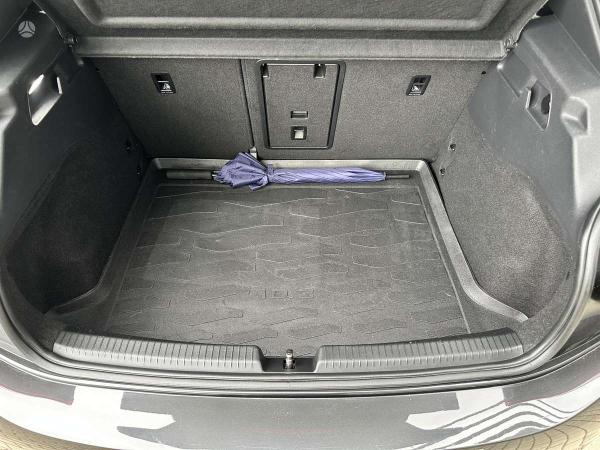 Pelēks Volkswagen ID.3 2020 Šauļi, ar dzinēja tilpumu 0.00 L un nobraukumu 135 tūkst. km par 18500 €, foto 10 vietnē AUTOMOTO.COM.LV