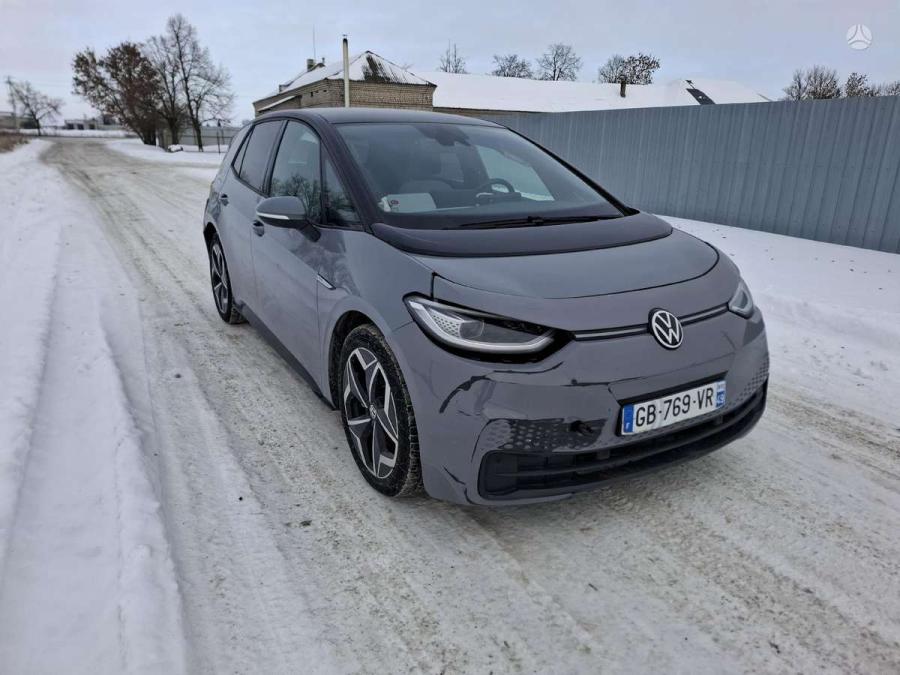 Pelēks Volkswagen ID.3 2021 Kėdainiai, ar dzinēja tilpumu 0.00 L un nobraukumu 51 tūkst. km par 11400 €, foto 2 vietnē AUTOMOTO.COM.LV
