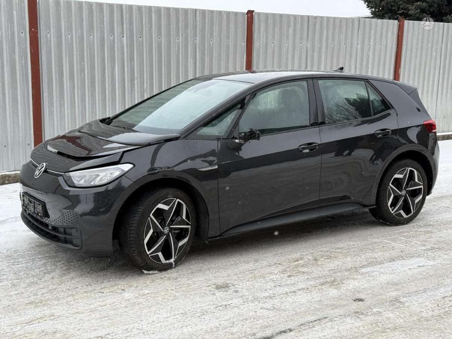 Pelēks Volkswagen ID.3 2021 Vilkaviškis, ar dzinēja tilpumu 0.00 L un nobraukumu 32 tūkst. km par 8800 €, foto 2 vietnē AUTOMOTO.COM.LV